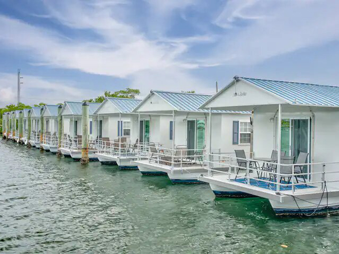 aqua lodges 3