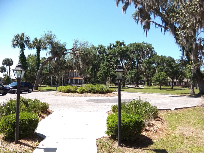 bronson mulholland house 5