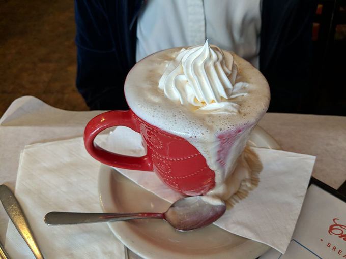 cheesers palace cafe 3