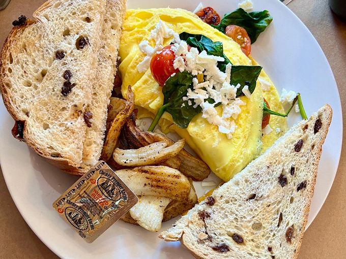 cheesers palace cafe 4