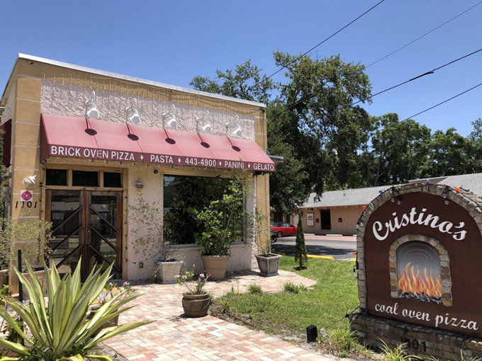 cristinos coal oven pizza clearwater