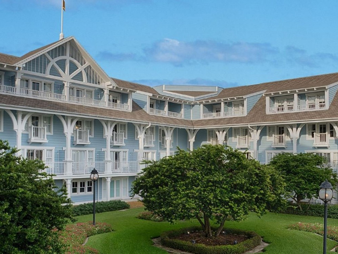 disneys yacht club resort 4