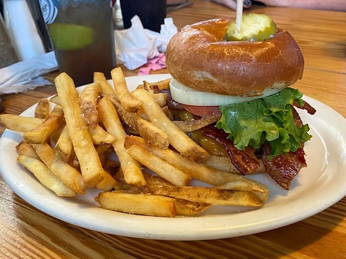 florida cracker kitchen 8