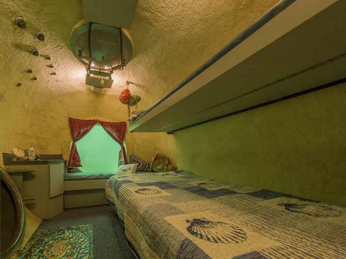 jules undersea lodge 2