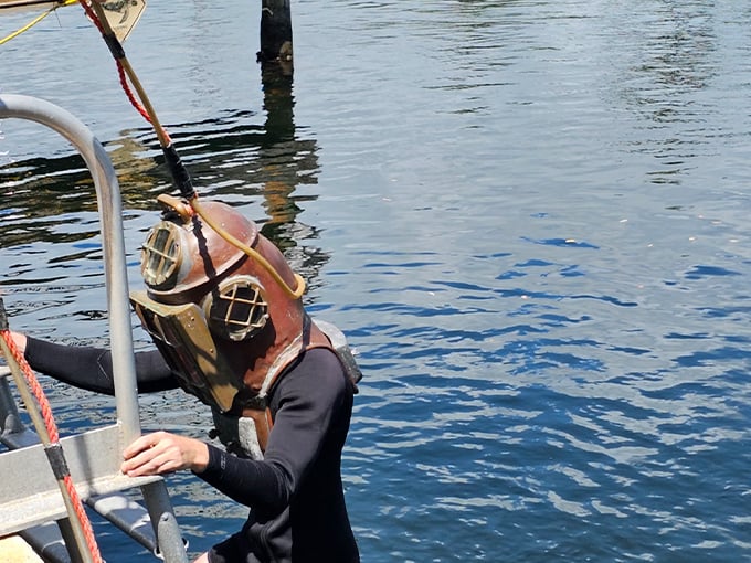 jules undersea lodge 3