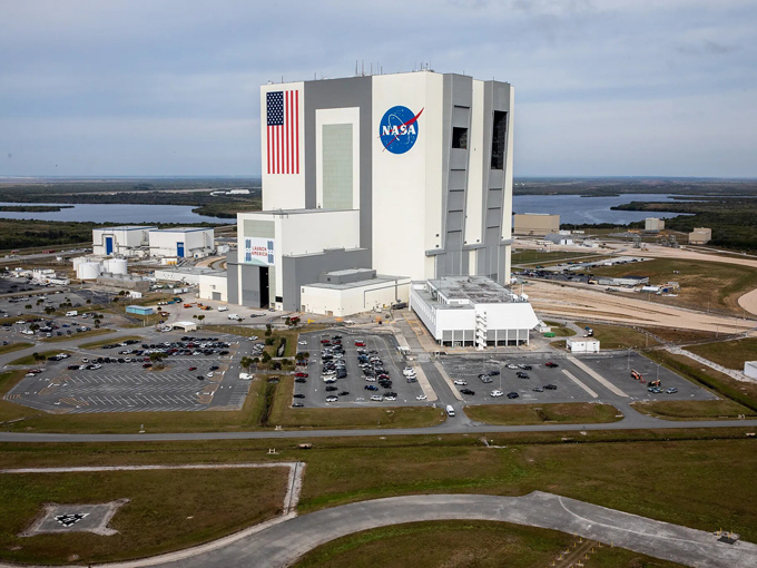 kennedy space center visitor complex 1