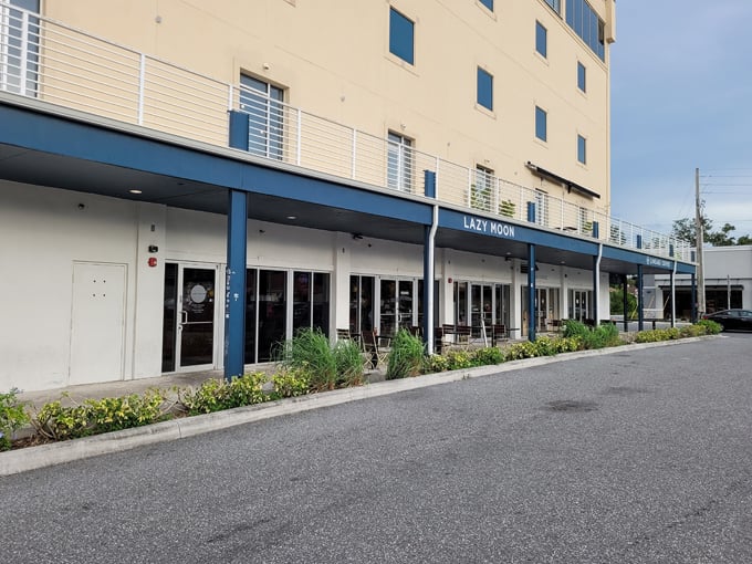 lazy moon pizza orlando