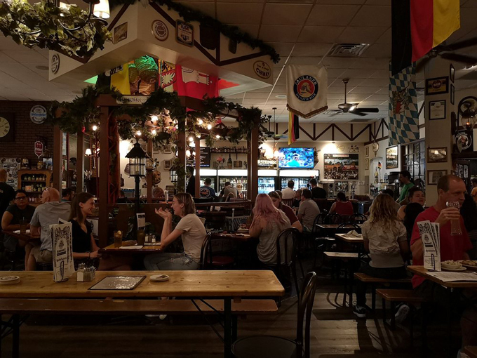 mr. dunderbaks biergarten and brewery 7