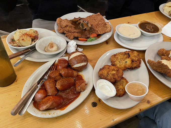 mr. dunderbaks biergarten and brewery 8