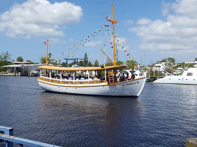 tarpon springs sponge docks 9