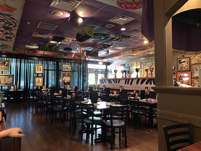 tibbys new orleans kitchen 9