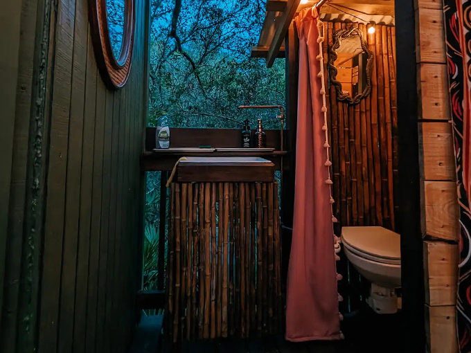 treehouse bungalow 9