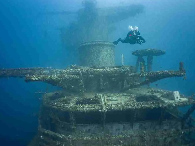 uss oriskany near pensacola