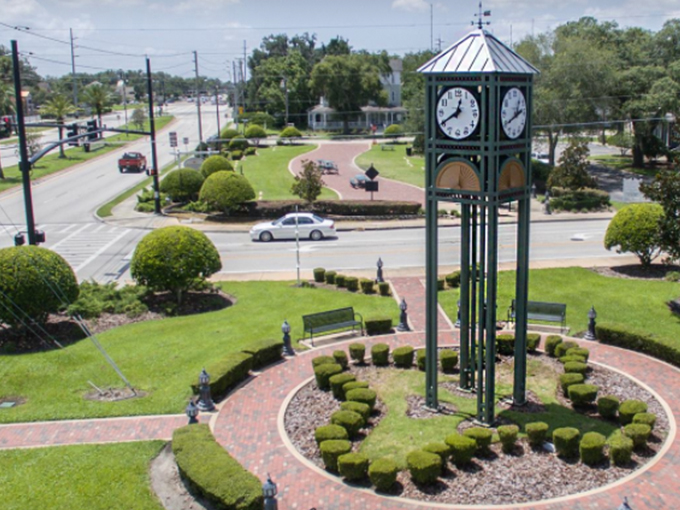 celebrities florida small town 10