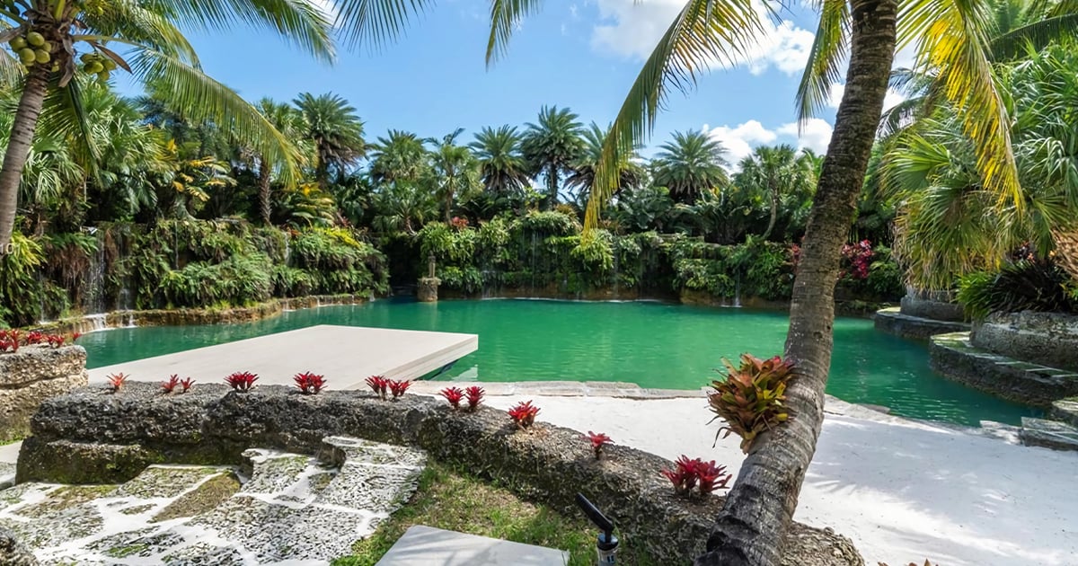 tropical villa florida ftr