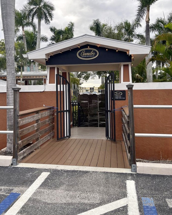 The entrance from the parking lot &ndash; where your journey from everyday life to Italian culinary paradise officially begins.