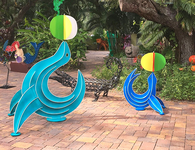 These balancing seals play with physics and expectations, creating a delightful visual rhythm that makes you wonder if they might start clapping when you turn away.