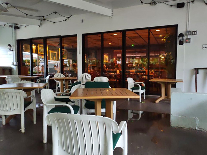 Outdoor seating lets you enjoy Florida's beautiful weather while savoring your meal under the stars with a gentle breeze for company.