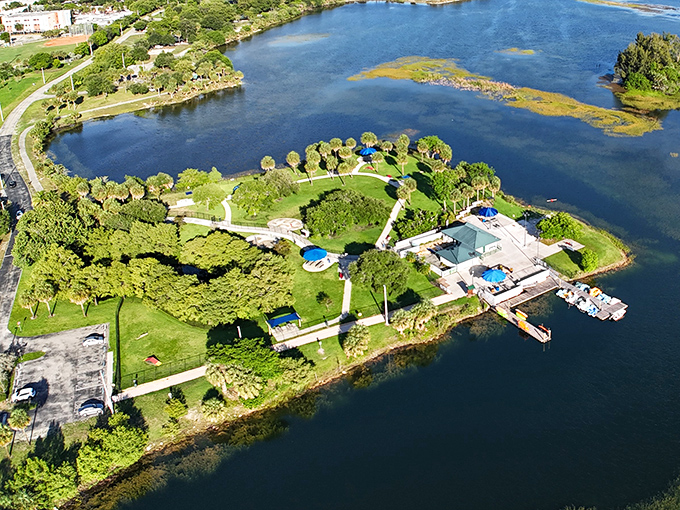 Quiet Waters Park lives up to its name with mirror-like waters reflecting Florida's endless summer sky &ndash; nature's own meditation app.
