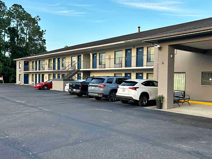 This motel offers clean sheets, cable TV, and front desk recommendations based on which local restaurant has Grandma cooking tonight.