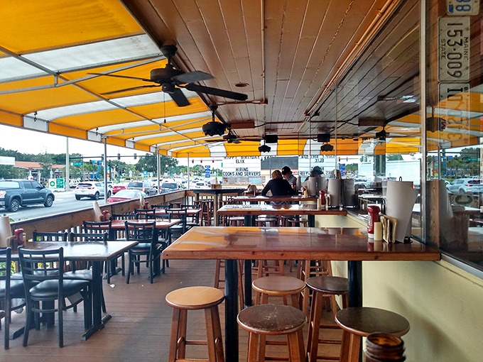 The covered patio offers a perfect compromise – all the fresh Florida air you crave with enough shade to keep your ice tea actually icy.