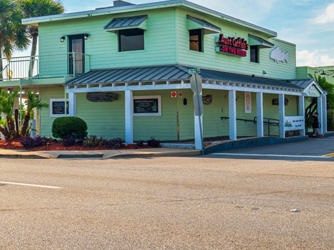Aunt Catfish's mint-green building sits right on the Halifax River, promising waterfront views with your seafood feast.