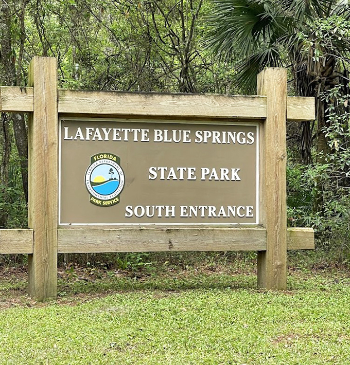 The south entrance sign: Florida's equivalent of "Open Sesame" &ndash; speak its name and prepare for natural wonders beyond imagination.