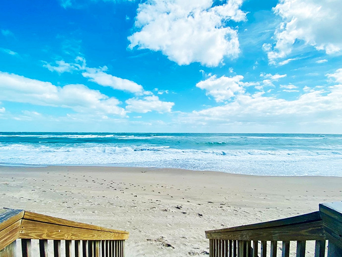 The boardwalk to Jensen Beach's pristine shoreline promises pre- or post-meal strolls along the Atlantic's edge.