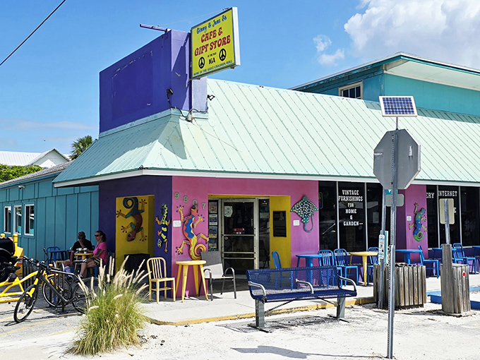 A splash of color greets visitors at this vibrant Anna Maria Island caf&eacute;, where island charm comes served with a side of local flavor.