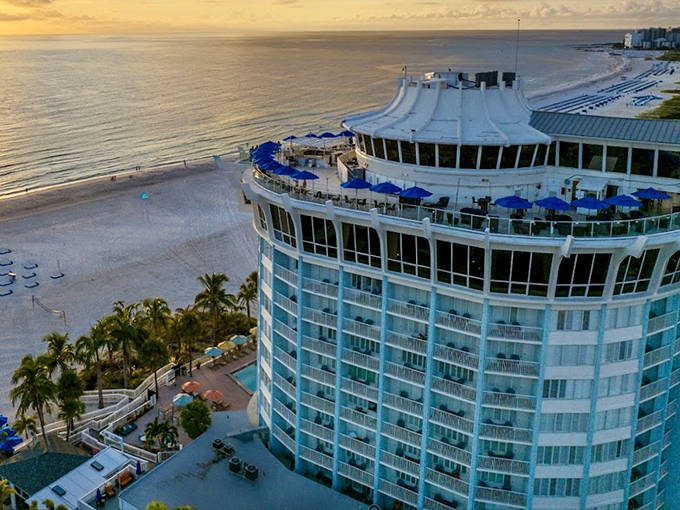 Sunset at Spinners transforms the Gulf of Mexico into a canvas of orange and pink. The perfect backdrop for fresh seafood and chilled drinks.