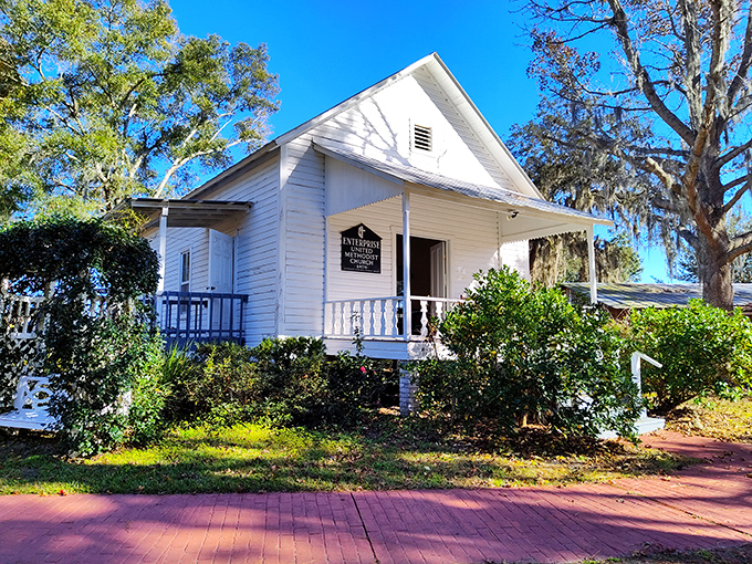 This simple white church might lack today's mega-church amenities, but what it lacks in cup holders it makes up for in authentic historical charm.
