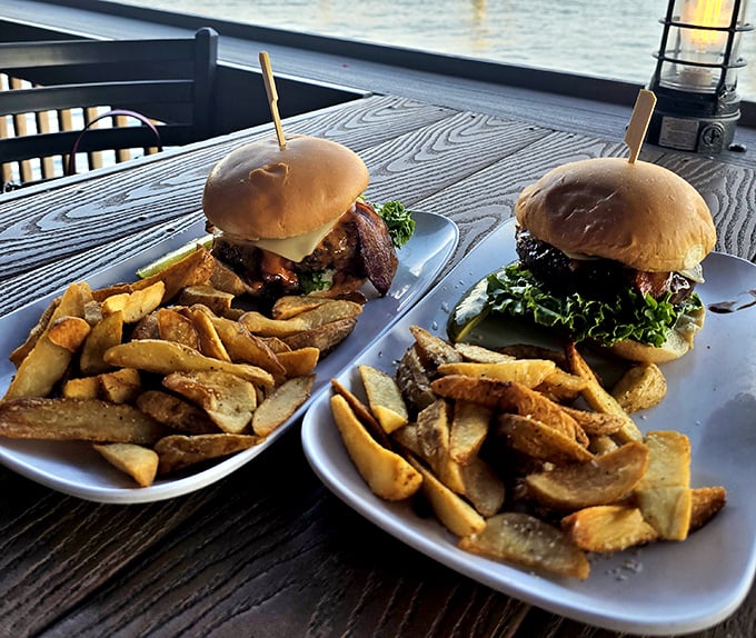Burgers with a view&mdash;because somehow food tastes better when you're watching boats drift by on Tampa Bay's glistening waters.