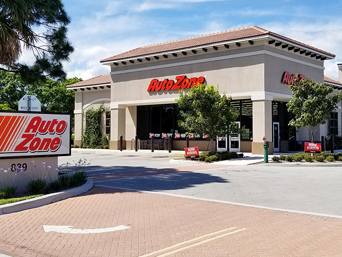 Even the AutoZone in Jupiter looks like it belongs in a resort brochure – Florida retail with vacation vibes.