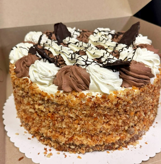 This showstopper isn't just a cake – it's a celebration of Florida's coconut palms and sweet indulgence, perfect for special occasions.