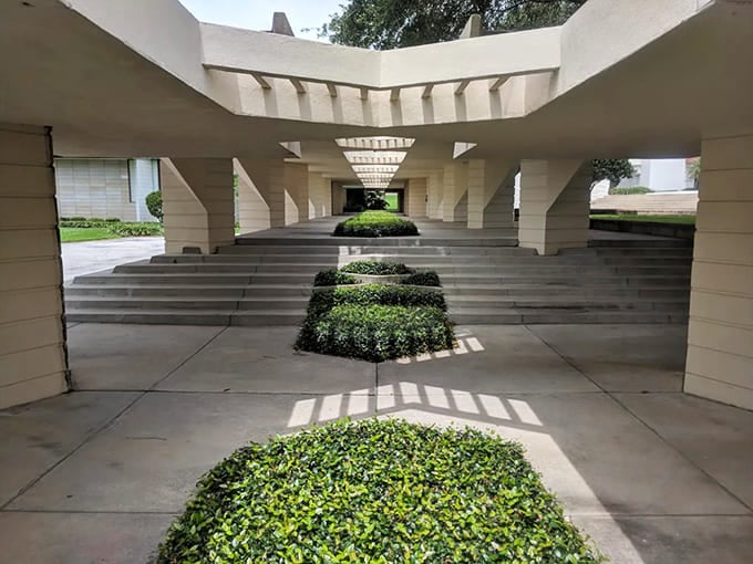 The Esplanade creates an outdoor corridor of light and shadow, turning a simple walk into an architectural experience worth savoring.