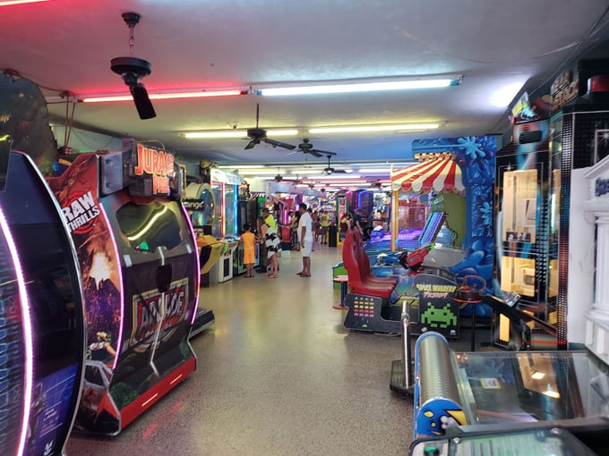 daytona beach boardwalk and pier 4