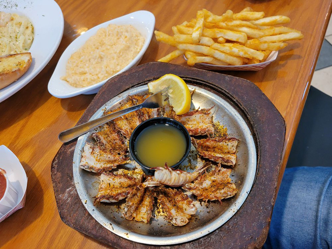 dixie crossroads seafood 5