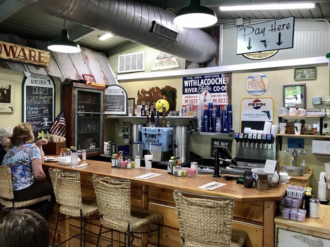 florida cracker kitchen 3