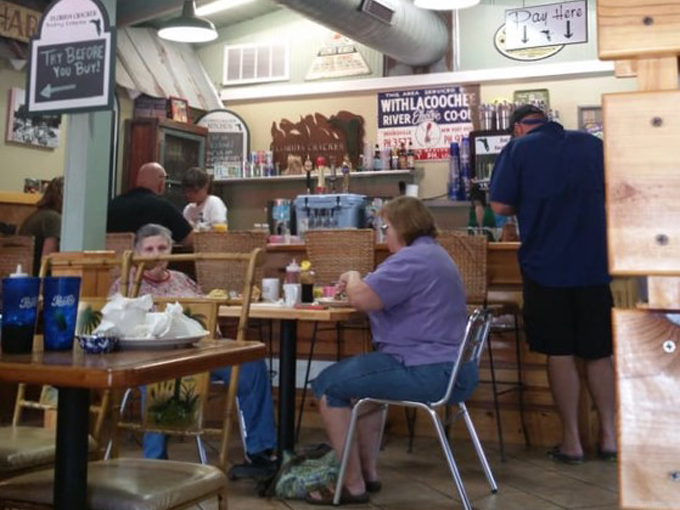 florida cracker kitchen 9