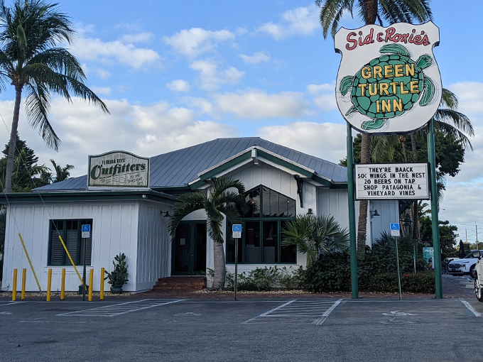 green turtle inn 1