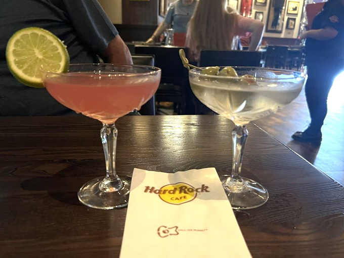 hard rock cafe 6