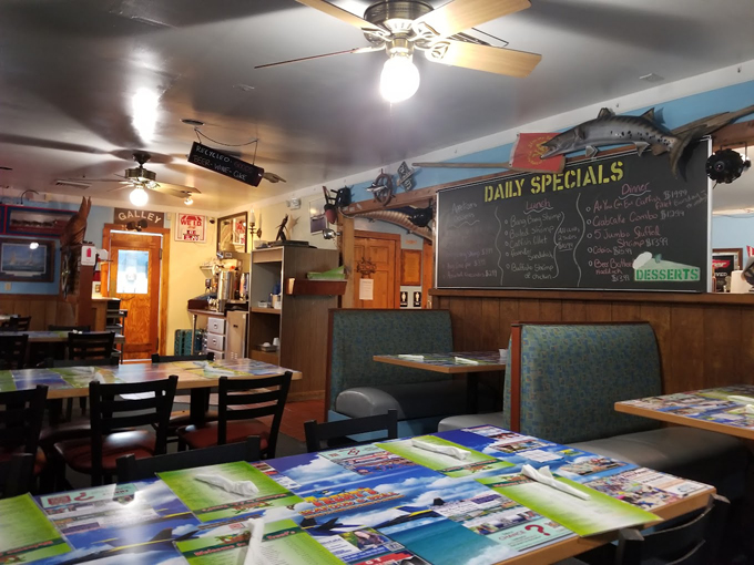 j.l. trents seafood grill 4