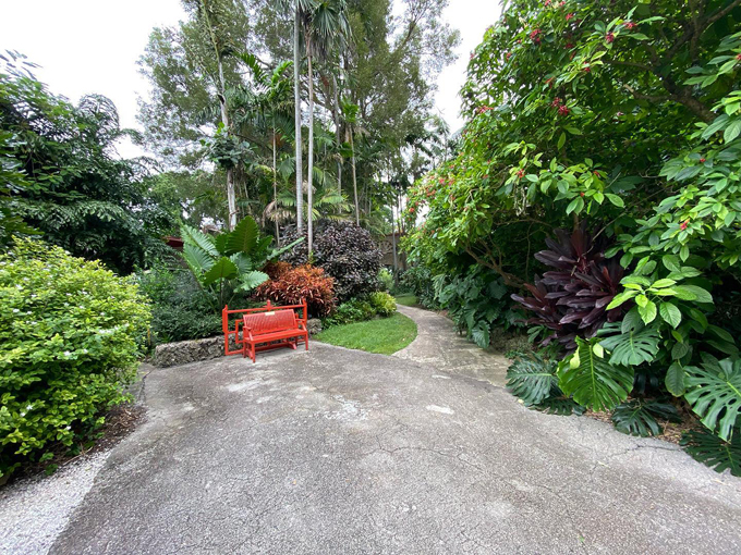 kampong botanical garden 3