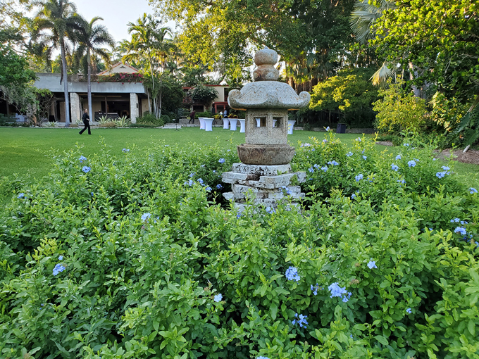 kampong botanical garden 5