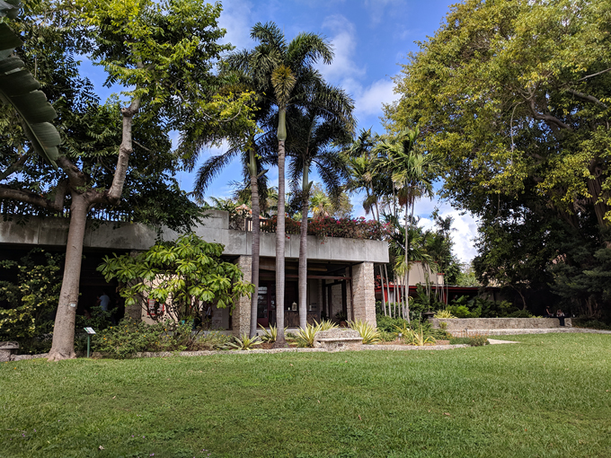 kampong botanical garden 6
