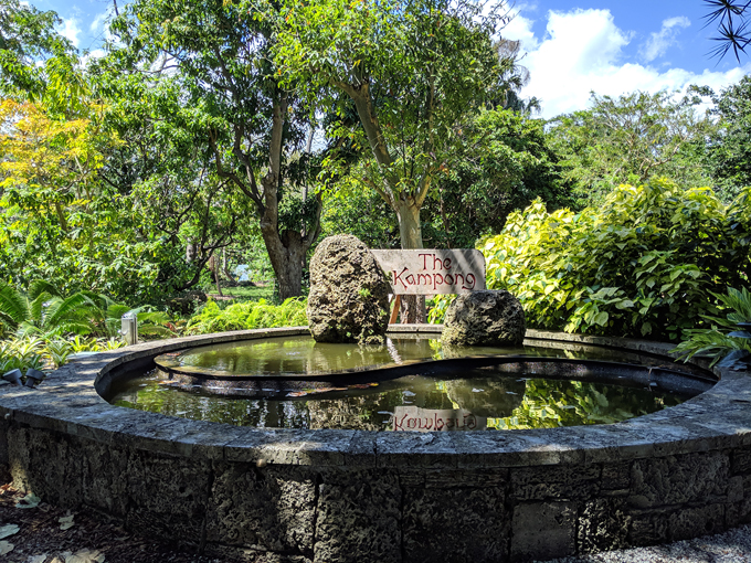 kampong botanical garden 8
