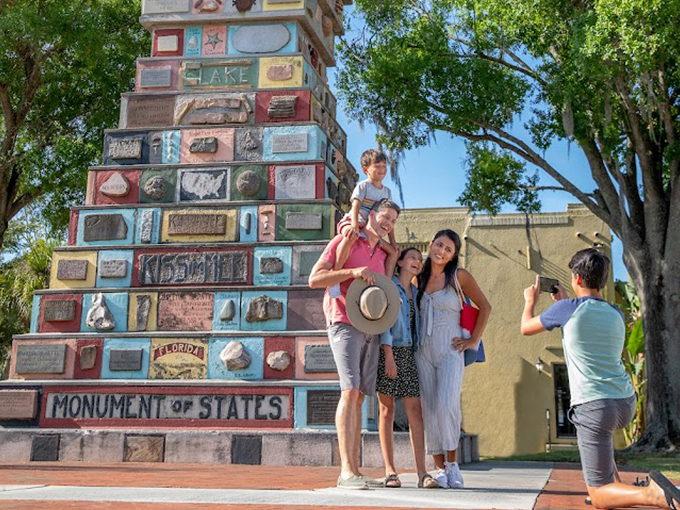 monument of states 5