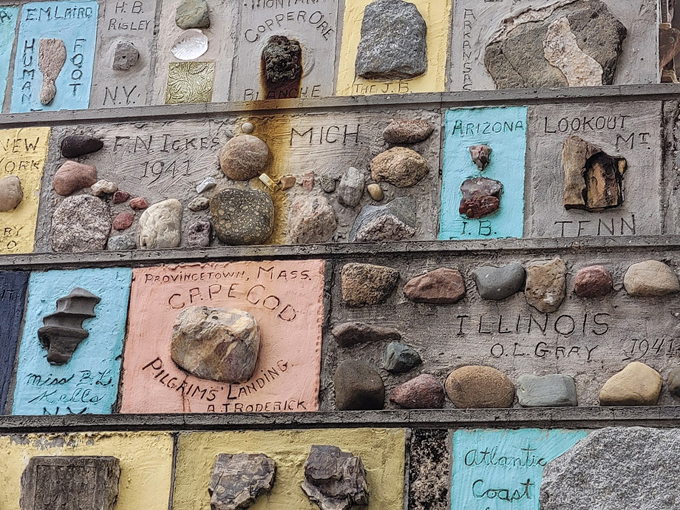 monument of states 8