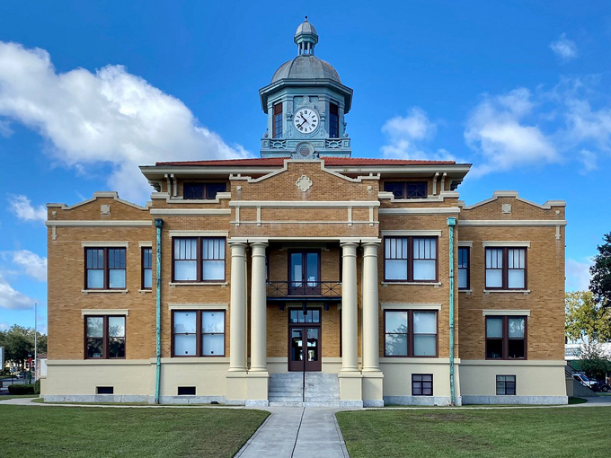 old courthouse heritage museum 9