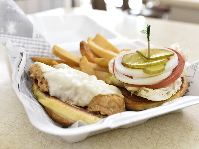 sams country kitchen 4